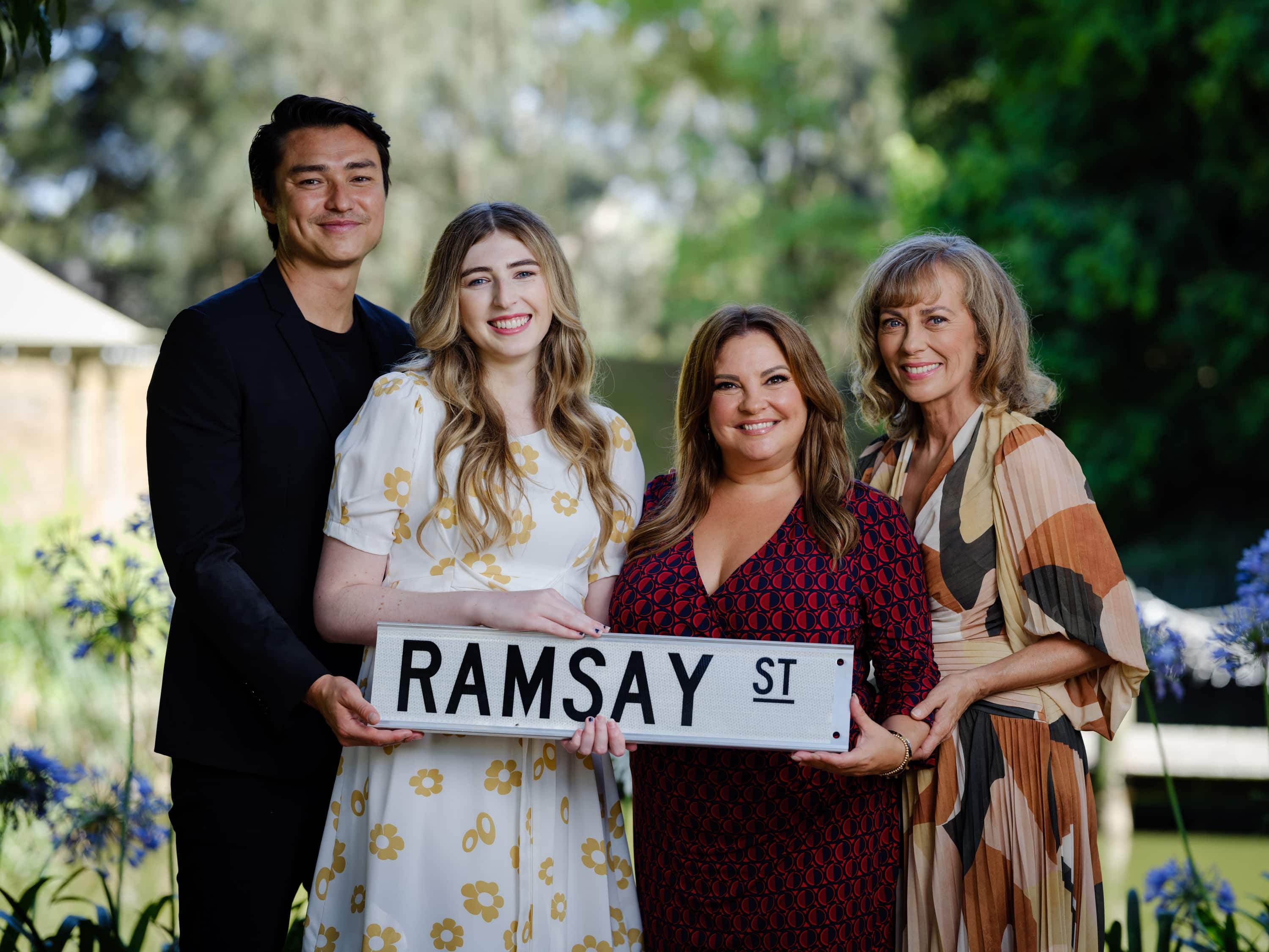 Trailer revealed for Neighbours revival | ScreenHub Australia - Film ...
