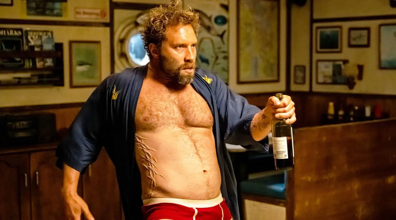 Dangerous Animals review: Jai Courtney sinks his teeth into shark ...