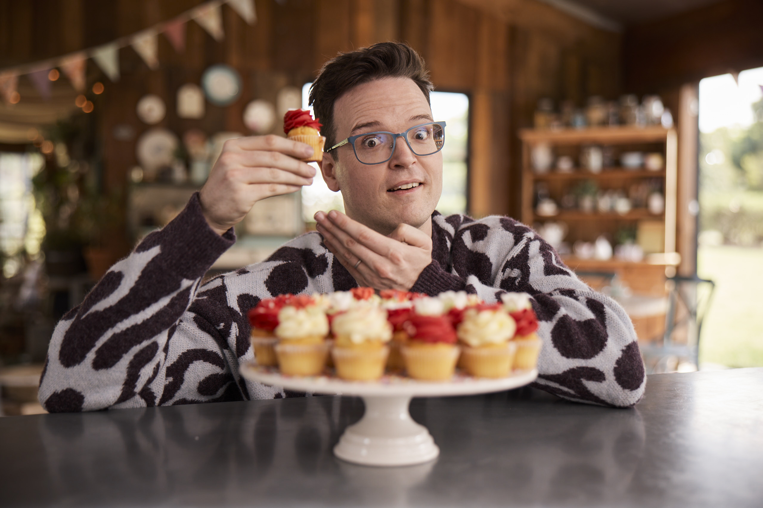 Tom Walker joins Great Australian Bake Off, Foxtel commissions Season 9 ...