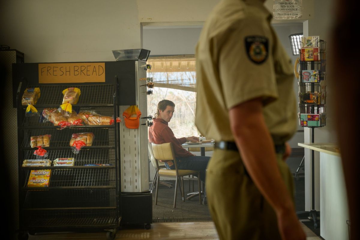 Run and The Postcard Bandit reviews: strong documentary overwhelms ...